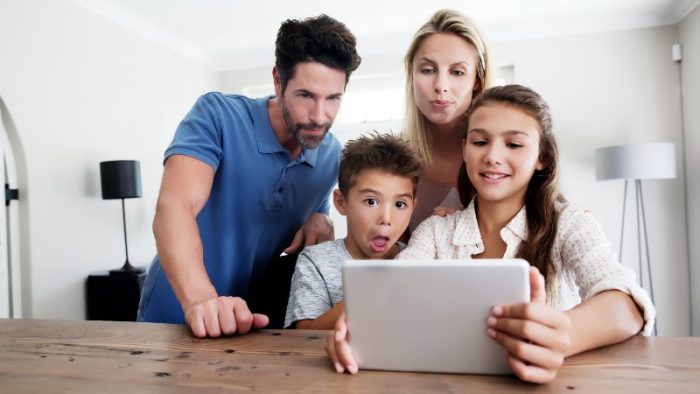 ¿Cómo impactan las tecnologías en las familias chilenas? › Fundación ...